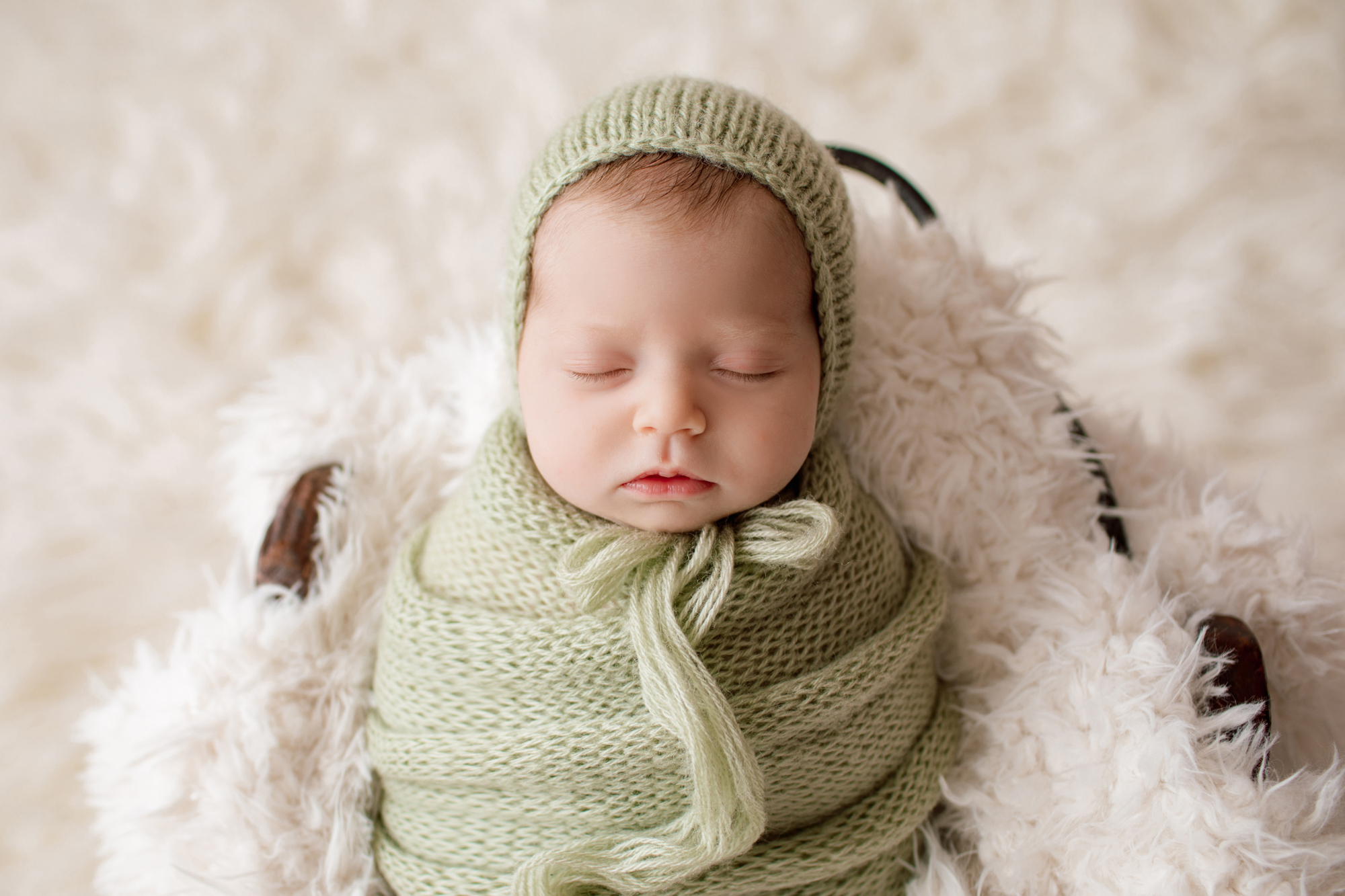 Delightfully Sweet Newborn Photos: Baby Ava - Andrea Sollenberger ...